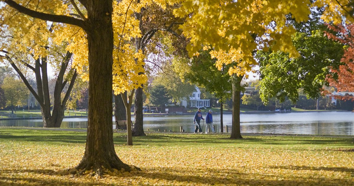 Walk It Out: Six Walking Tours in the Fox Cities This Fall | Fox Cities CVB
