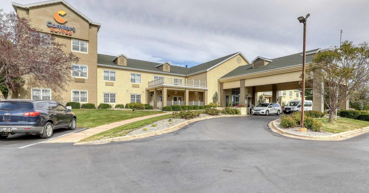 Comfort Suites Appleton Airport | Fox Cities CVB